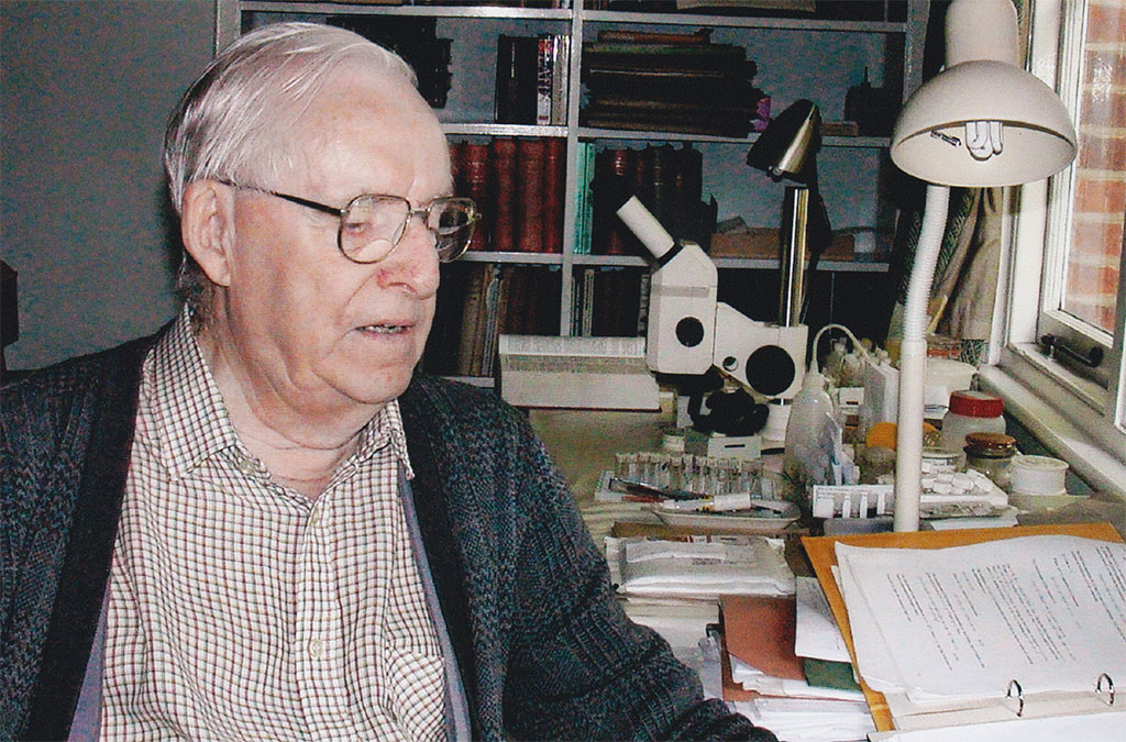 John Alan Murphy (1922–2021) - Asian Society of Arachnology